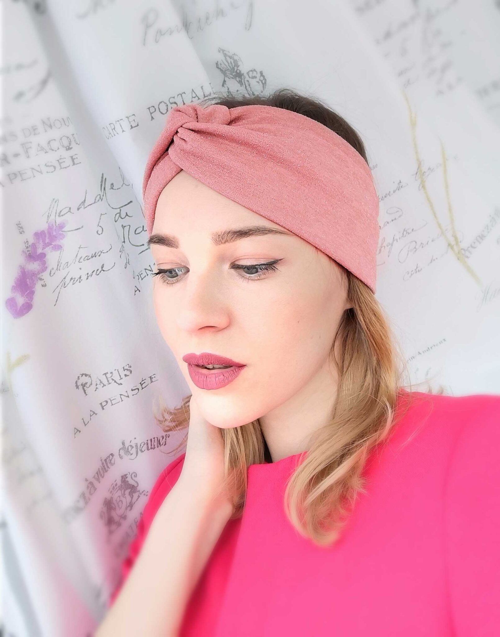 Bentita rasucita roz-plamaniu medie Bentita rasucita roz-plamaniu medie ...