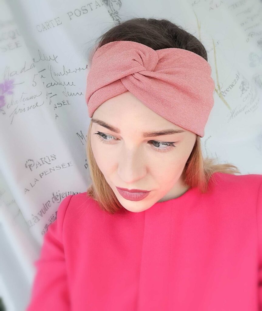 Bentita rasucita roz-plamaniu medie Bentita rasucita roz-plamaniu medie ...